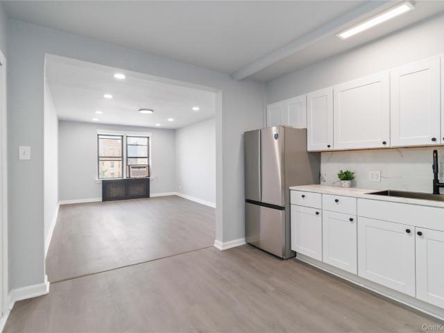 37 56 87th Street 5D