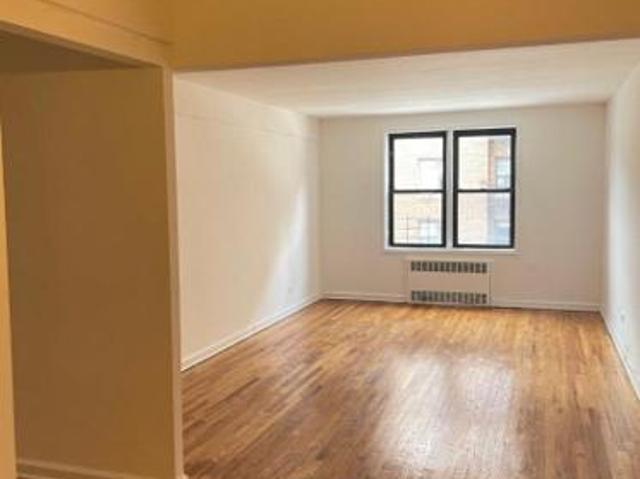 37 27 86Th St 3E, Jackson Heights, NY