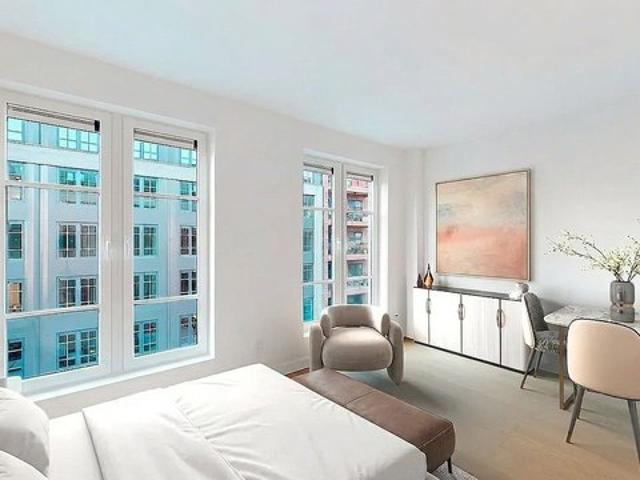 37 26 32nd St Unit 5M, Queens, NY 11101