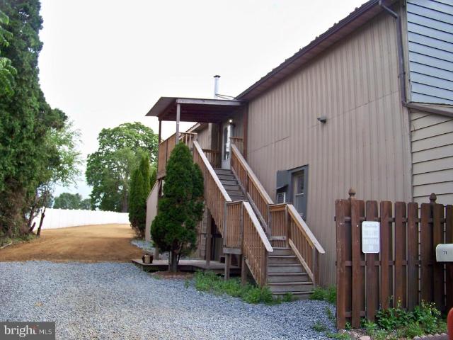 37 39 E Main Street