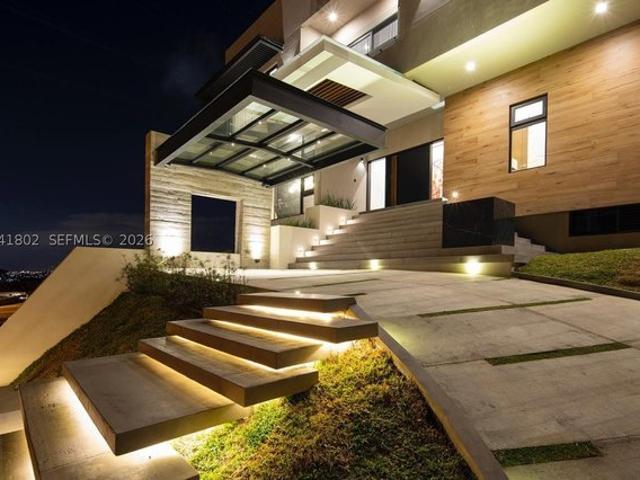 37 3 Escazu, San Jose, CO