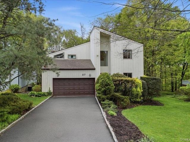 37 Talcott Rd, Rye Brook, NY 10573
