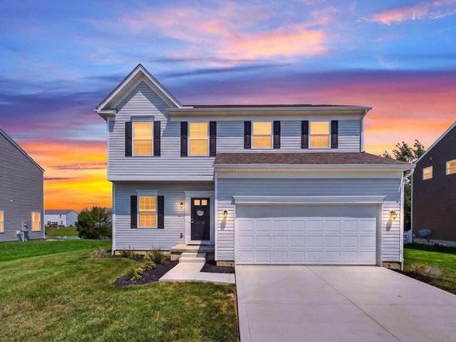 37 Thoreau Dr, Ashville, OH 43103