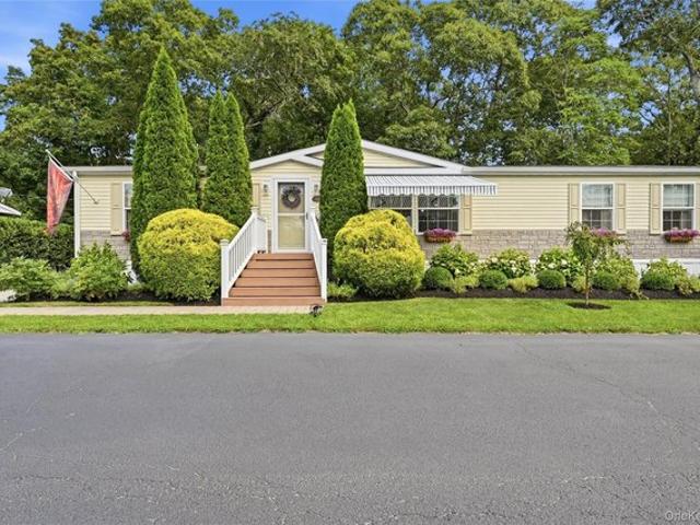 37 Unit 88 Hubbard Ave Unit 88, Riverhead, NY 11901
