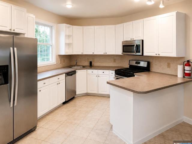 37 Vanderburgh Avenue # B