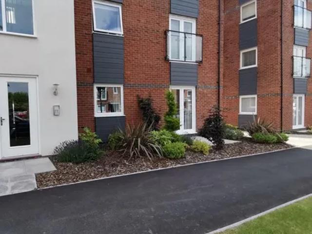 37 Victoria Crescent, Shirley, B90 2FG, United Kingdom | 2 bed apartment for rent #113528854 | Rentberry