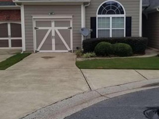 37 Village Gln, Dallas, GA 30157
