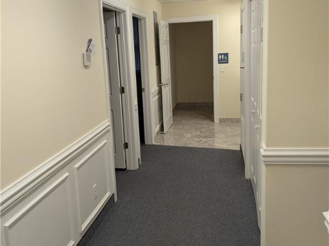 37 W. Fairmont Avenue 207