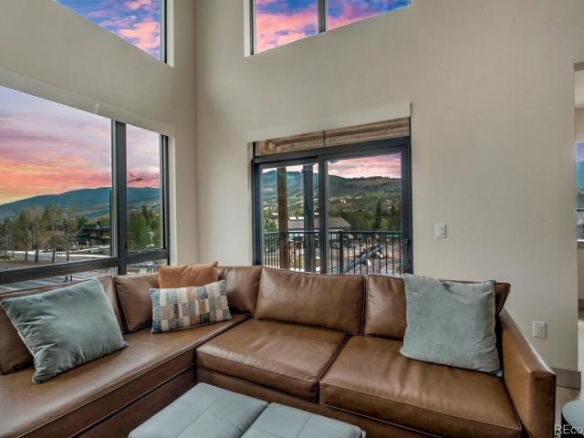 37 W 4th Street # 301E