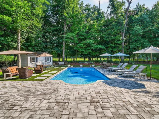 37 Windgate Drive