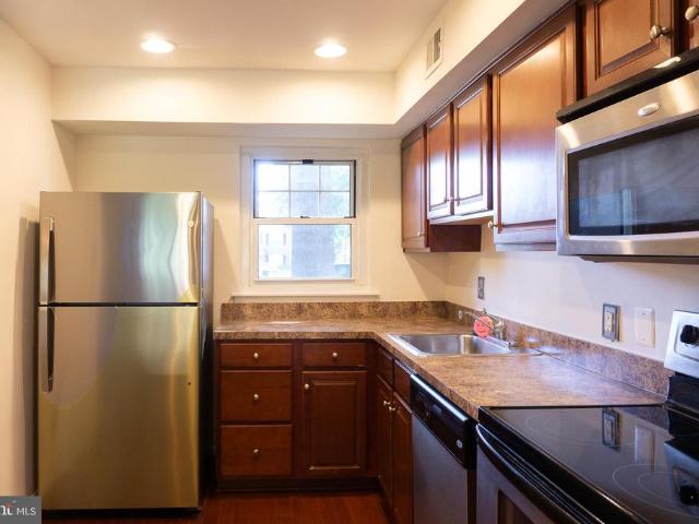 37 Winston Court # 105 U 37