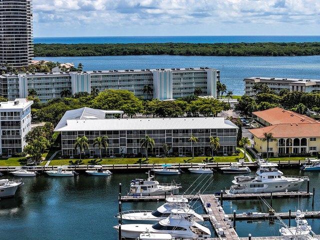 37 Yacht Club Dr Apt 202, North Palm Beach, FL 33408