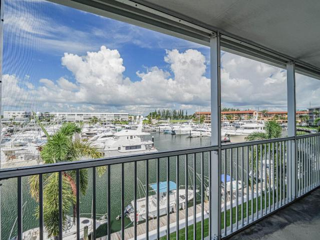 37 Yacht Club Dr, Unit 310, North Palm Beach, FL 33408 | MLS #B26045