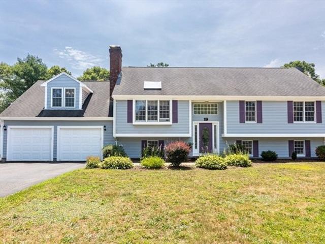 37 Yearling Run Rd, Bourne, MA 02532