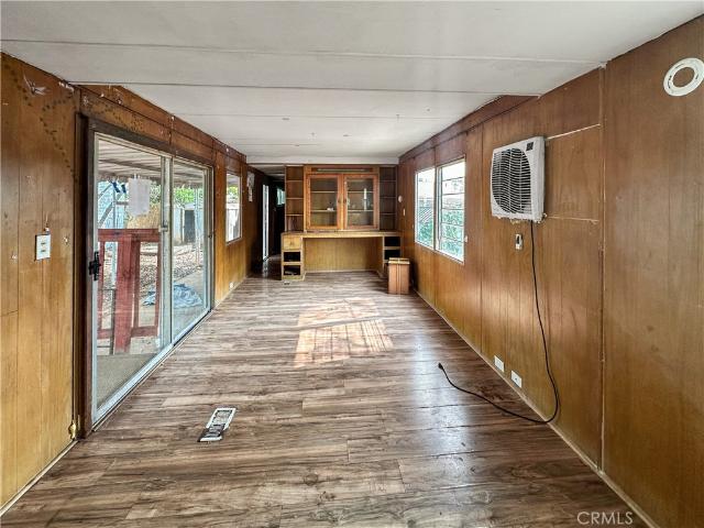 37 Acacia Avenue 3