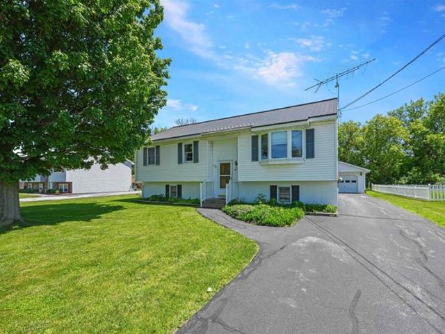 37 Adams St, Saint Albans City, VT 05478