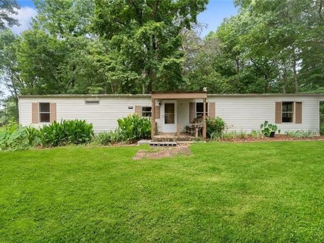 37 Adrianne Ln, Dawsonville, GA 30534