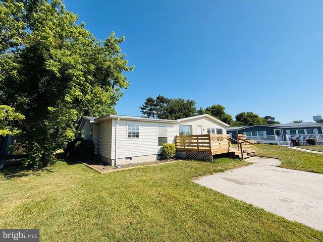 37 Anchor Way Dr, Berlin, MD 21811