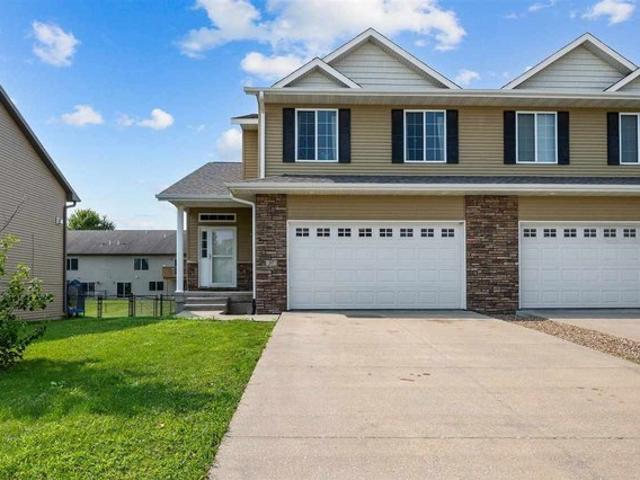 37 Ash Ct, North Liberty, IA 52317