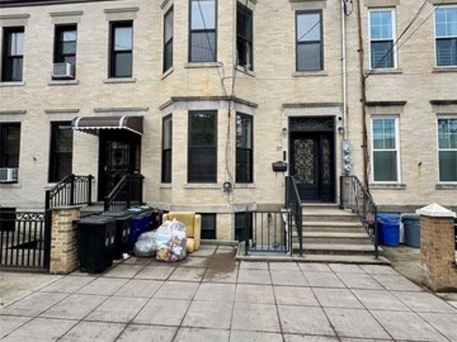 37 Apollo St, Brooklyn, NY 11222