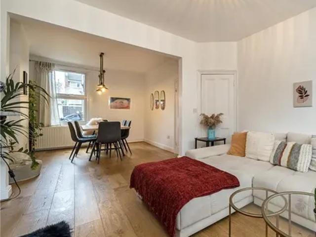 37 Azof Street, London, SE10 0EG, United Kingdom | 3 bed house for rent #139270326 | Rentberry