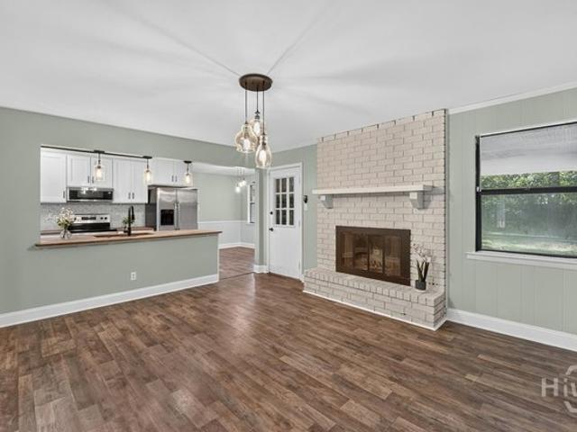37 Beaver Run Dr, Savannah, GA 31419