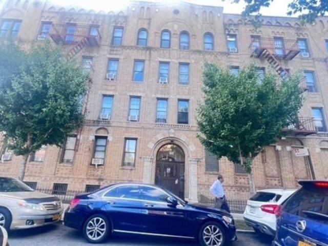 37 bedroom, BROOKLYN NY 11203 94665317