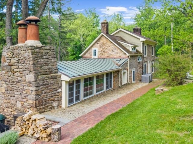 37 Brookville Hollow Rd