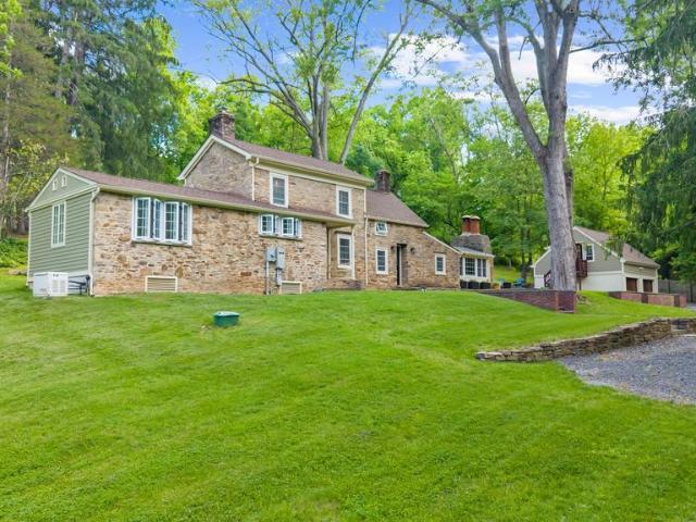 37 Brookville Hollow Road