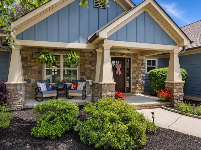 37 Bur Oak Drive