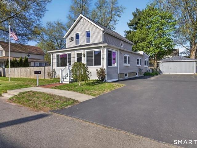 37 Camden St, Milford, CT 06461