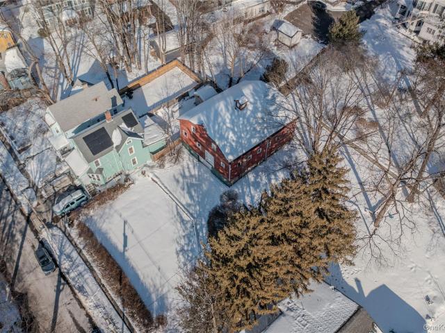 37 Carroll St, Poughkeepsie, NY 12601 | MLS #961656 | Compass