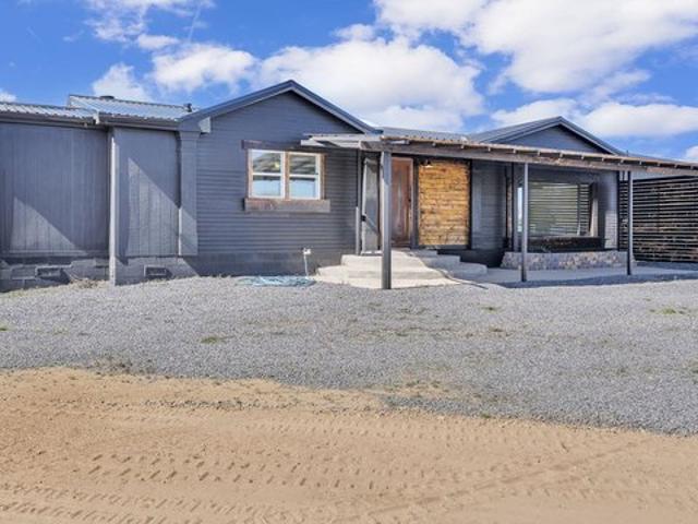 37 Cereza Cir, Los Lunas, NM 87031