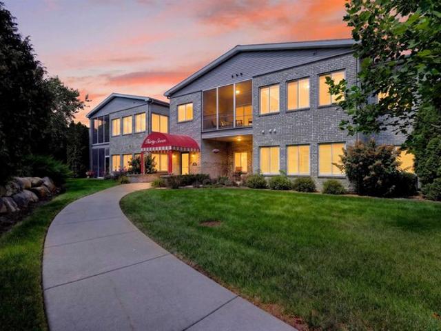 37 Cherokee Cir Unit P13 23, Madison, WI 53704