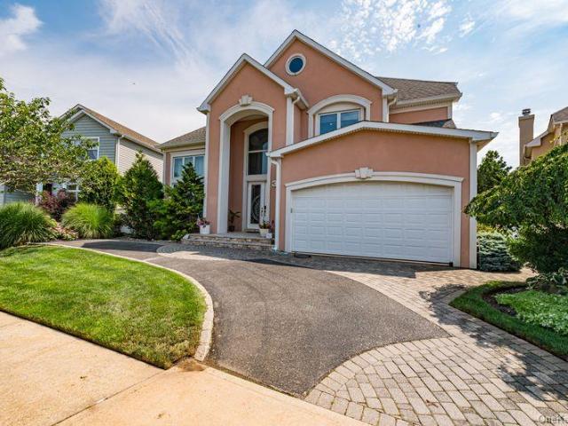 37 Crescent Cove Circle