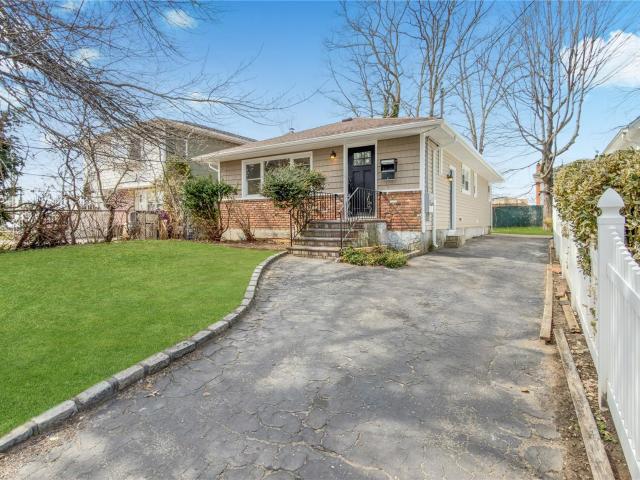 37 Decatur St, Roosevelt, NY 11575 | MLS #979067 | Compass