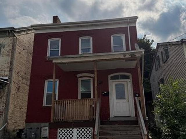37 Delano St, Poughkeepsie, NY 12601