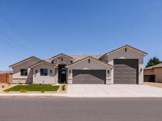37 E Antone Way, Washington, UT 84780