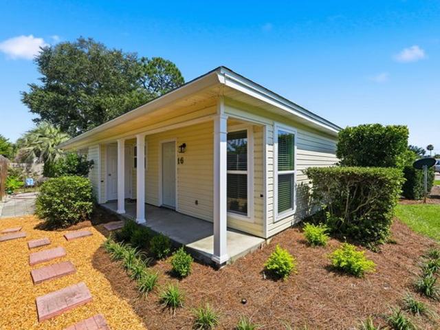 37 E Bradley St Unit 16, Miramar Beach, FL 32550