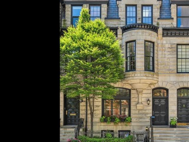37 E Elm St, Chicago, IL 60611