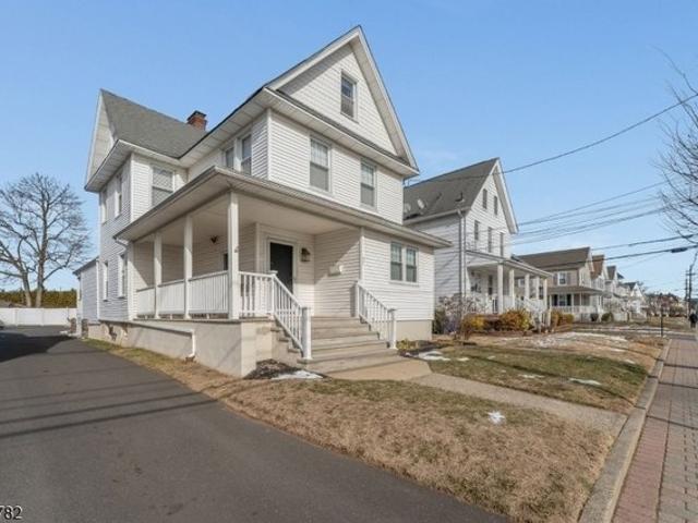 37 E Somerset St, Raritan, NJ 08869
