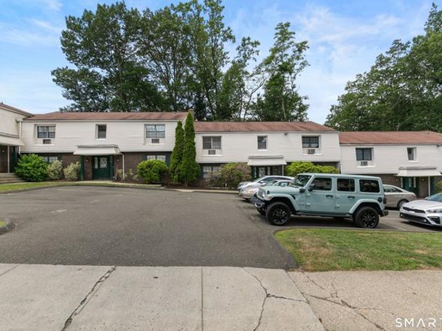 37 Enid St Apt A, Bridgeport, CT 06606