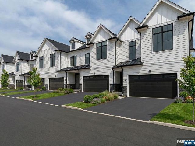 37 Feldman Ct, Paramus, NJ 07652 | MLS #26012 | Compass