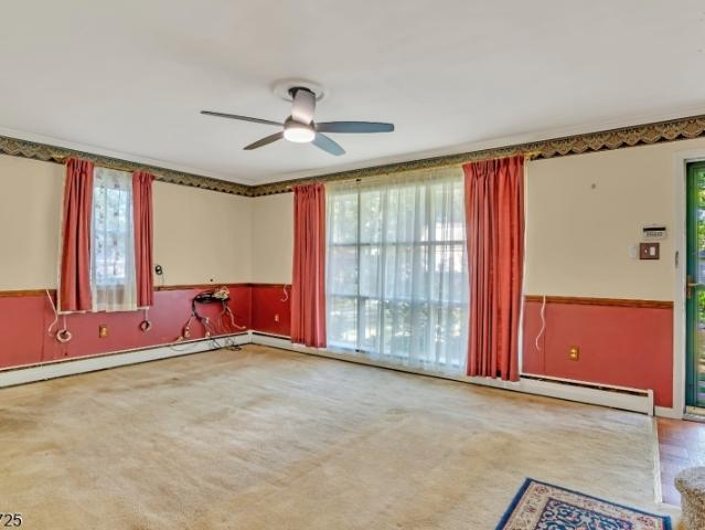 37 Fern St