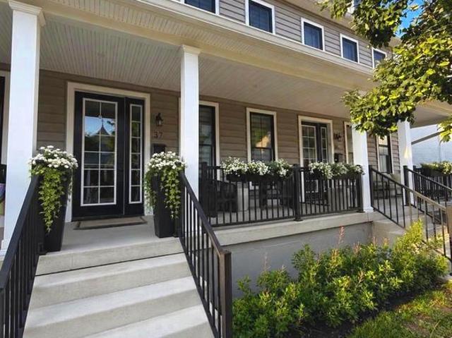 37 Ferry Street