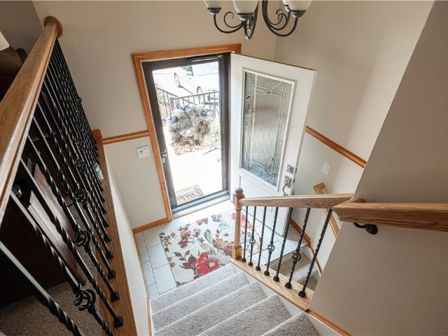 37 Forest Glen Dr