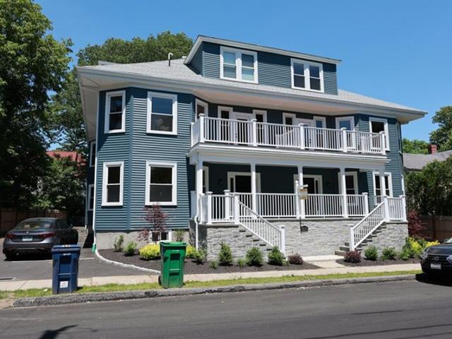 37 George St, Newton, MA 02458
