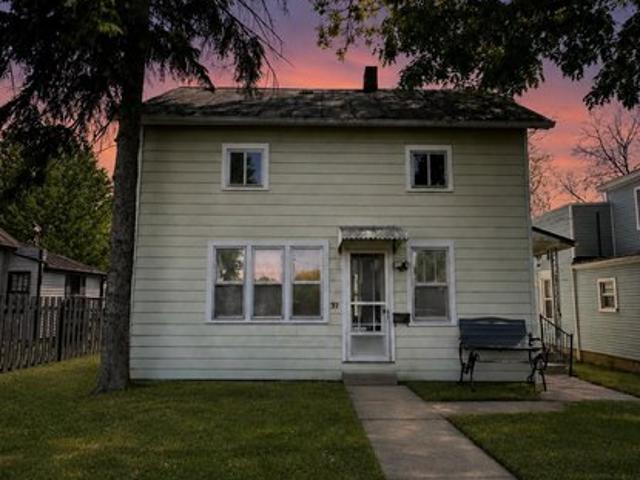 37 Goodsell St, Tiffin, OH 44883