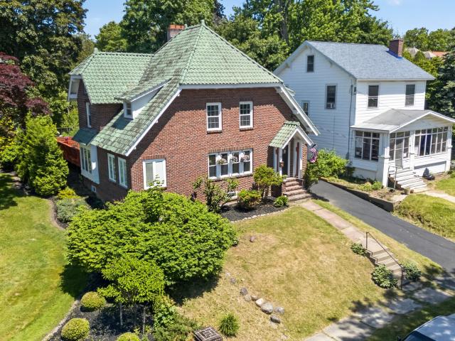 37 Grant Avenue