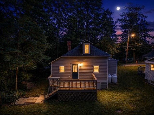 37 Great Pond Rd, Kingston, NH 03848